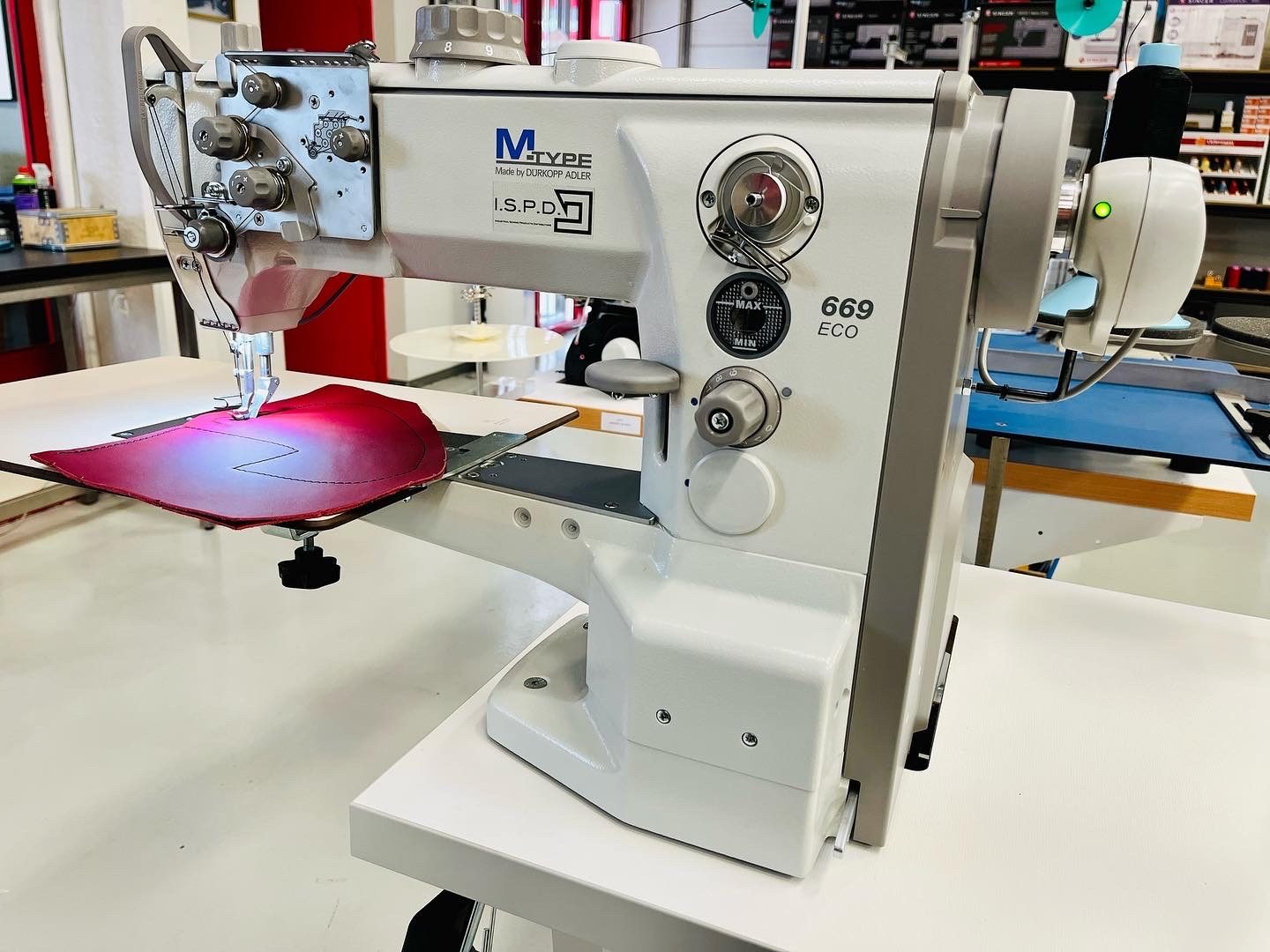 DÜRKOPP ADLER 669 ECO - Vrije arm naaimachine voor leder - Ispd